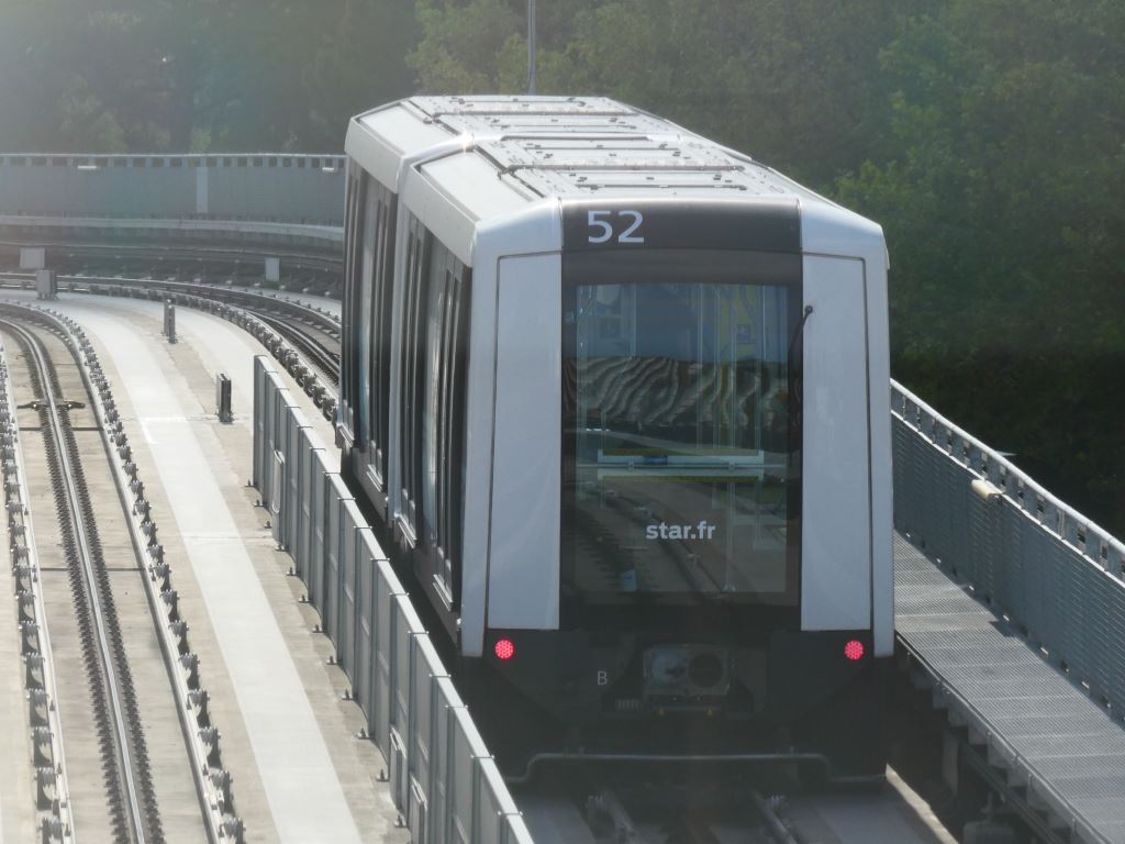 13 juillet 2023 – Ligne b de métro automatique sur pneumatiques de ...