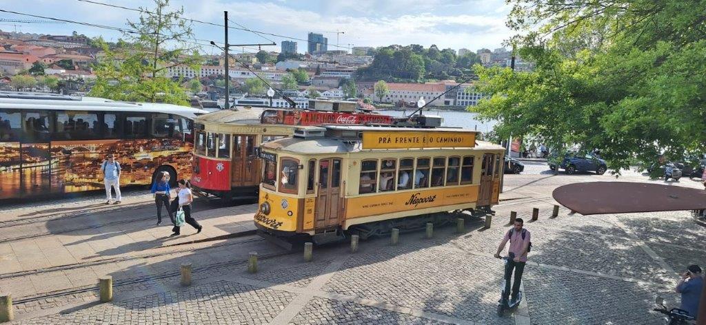 21 avril 2024 – Tramways touristiques de Porto (Portugal) | Tramway de ...